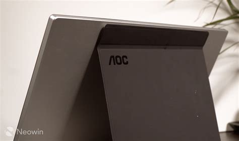 First Impressions With Aocs Portable Usb Type C Monitor Neowin