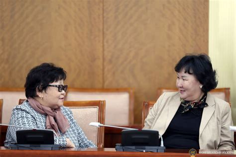 УИХ ын Тамгын газар ахмадууддаа хүндэтгэл үзүүлэв