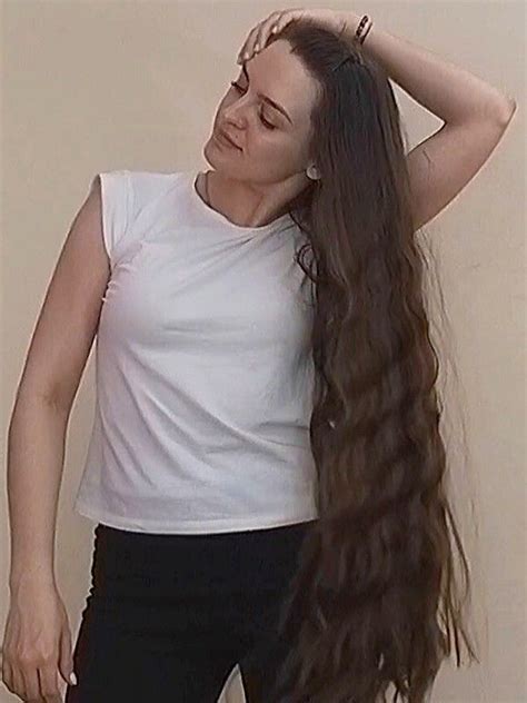 Video Rapunzel In The Museum Realrapunzels Long Hair Pictures