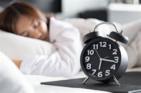 Pourquoi Se Réveille T On 5 Minutes Avant Le Réveil Edition Du Soir