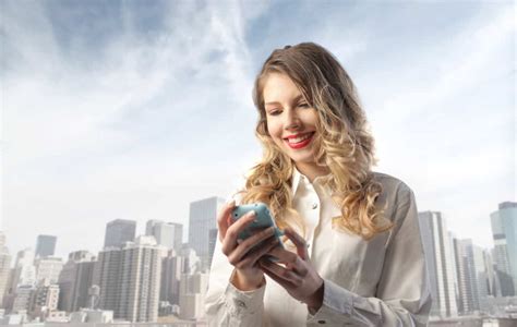 Interactive Research Mobile App Classification Toolkit