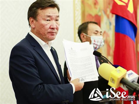 С Ганбаатар гишүүн Б Ганхуягийг сонсголд оролцуулах түүнтэй уулзах хүсэлтийг шүүхэд гаргалаа