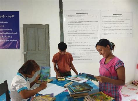 ကျိန္တလီမြို့တွင် စာဖတ်ရှိန်မြှင့်တင်ရေး Mobile Library စနစ်ဖြင့် စာအုပ်စာစောင်များငှားရမ်းပေးခ