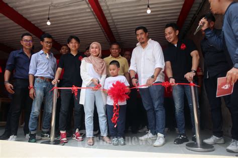 Rojo Sambel Hadir Di Perkampungan Condet Jakarta Foto 3 1983846