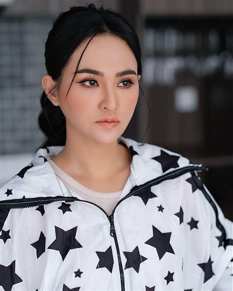 នៅតែស្អាត សុគន្ធ និសា មិនព្រម ចាស់តាមវ័យសោះ Khmerload Cambodia Latest News