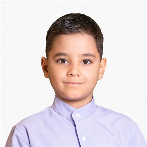 آشنایی با ماهان غلامی