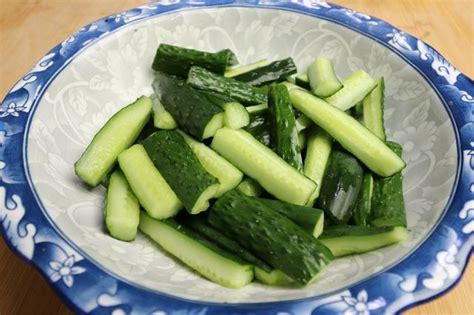 凉拌黄瓜时切记不要直接拌多加这1步黄瓜脆爽入味又好吃 腾讯新闻
