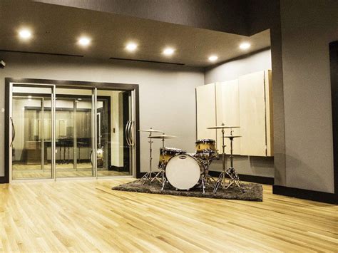 Excellent Performance 13 52mm Acoustic Pvb Glass For Partition Shenzhen Dragon Glass