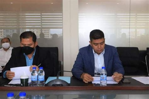 ទេសរដ្ឋមន្រ្តី គន់ គីម