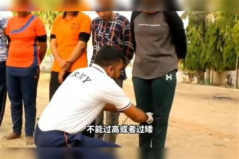 印度女兵入伍体检的最后一项，让很多女性感到脸红，究竟是咋回事女兵女性体检