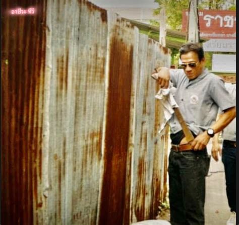 หรั่ง หน่อง หน้าบาก อินทร แกงค์ 39 ฉายาที่ได้มาเพราะ โดนฟันเข้าที่หน้า ปล ภาพทางเข้าโรงเรียน