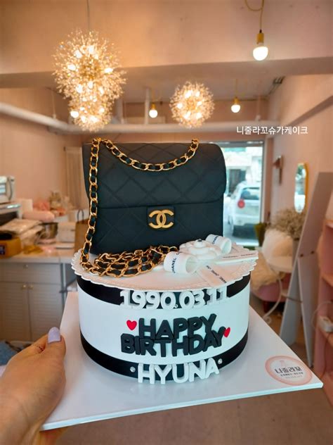 니줄라꼬슈가케이크 샤넬백케이크 슈가케이크 슈가크래프트 클레이케이크 모형케이크 부산슈가크래프트 부산슈가케이크 연예인케이크 설탕공예 창업반클래스 자격증 공방수업 네이버 블로그