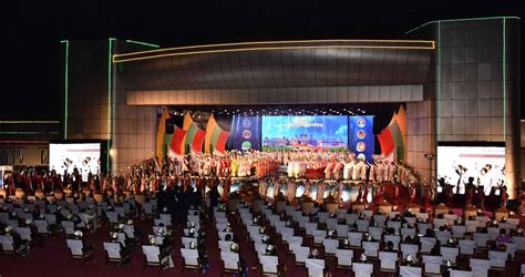 နိုင်ငံတော်စီမံအုပ်ချုပ်ရေးကောင်စီဥက္ကဋ္ဌ နိုင်ငံတော်ဝန်ကြီးချုပ် ဗိုလ်ချုပ်မှူးကြီး