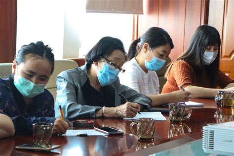 Өрхийн эрүүл мэндийн төвийн эрхлэгч эмч нартай гэрээ байгуулав