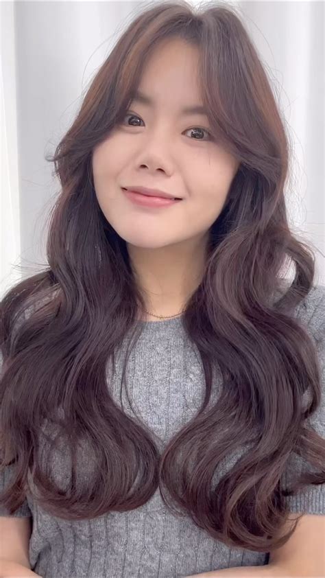 비에티 트리트먼트로 물광 고데기펌으로 풍성한 굵은 웨이브 엘리자벳펌 어때요 ⠀ 캐주얼 이미지 하고싶을때는 자연건조 해도 예쁜 디자인펌 여성스럽게 이미지를 하고싶을때는