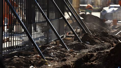 33 fotos de las nuevas rejas que tendrá la Plaza de Mayo Infobae