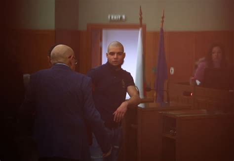 СЪДЕБНО ТУРНЕ Пак местят делото срещу прокурорския син побойник от Перник