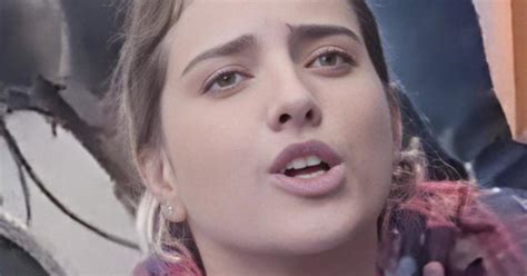 آزار و شکنجه نظام‌مند مخالفان سیاسی؛ رویا ذاکری را به بیمارستان روانی