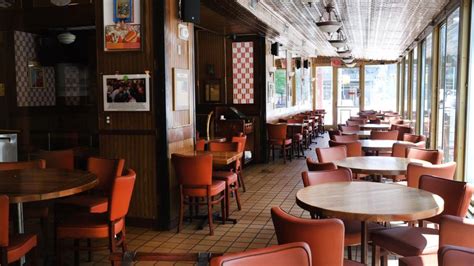 B C Tranh I L P C A Ng Nh F B T I Hai Th Tr Ng L N Nh T Th Gi I Nh P S Ng Kinh T Vi T