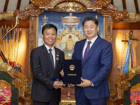 Вьетнам Улсаас Монгол Улсад суугаа элчин сайд Зоан Хань Дам эх орондоо бүрмөсөн буцахаар болжээ