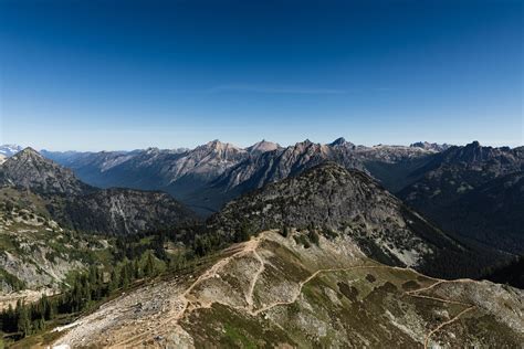 Hiking Heather Maple Pass Loop Beautiful Trail In North Cascades