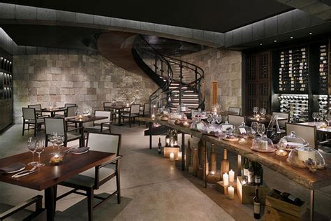 8일 임무가 287일로우주비행사들 9개월만에 귀환