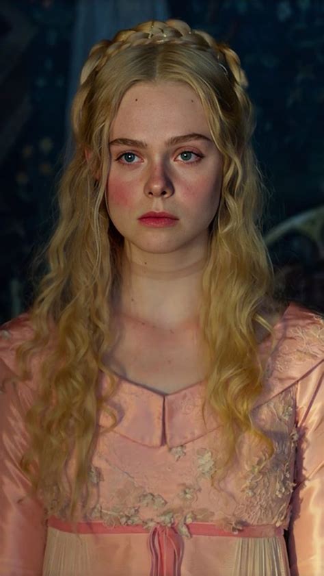 Elle Fanning As Princess Aurora In 3939maleficent 2014 Movie