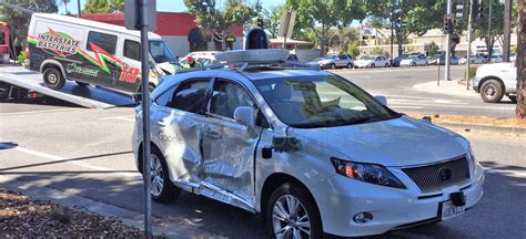 Google S Autonomous Car Is The Victim In A Serious Crash SpeedLux