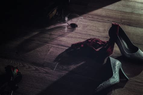 Sexy Date Night Ideas Essentials For A Sexier Couples Night