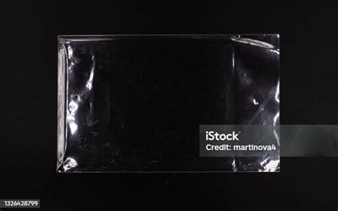 검은 색 배경에 투명 밀봉 플라스틱 봉투 일회용 광택 폴리에틸렌 가방 폴리에틸렌에 대한 스톡 사진 및 기타 이미지 폴리에틸렌