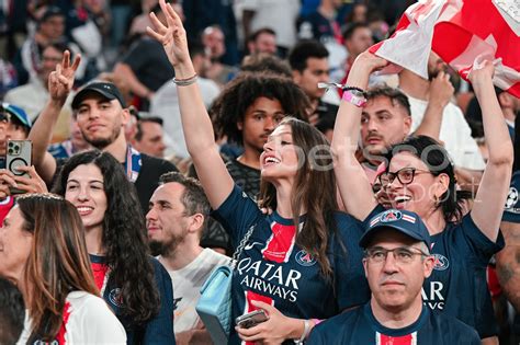 როგორ ულოცავს მაკა ლუკავა შვილს ხვიჩა კვარაცხელიას ჩემპიონთა ლიგის მოგებას კვირის პალიტრა