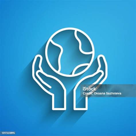 흰색 라인 인간의 손은 파란색 배경에 고립 된 지구 지구 아이콘을 들고 지구 개념을 저장합니다 긴 그림자 벡터 개념에 대한 스톡 벡터 아트 및 기타 이미지 Istock