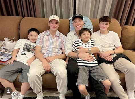 ปีเตอร์ คอร์ป ไดเรนดัล รวมตัวลูกชาย หลานชายในรอบสามปีครึ่ง งานนี้หลุดโฟกัสหล่อยกบ้าน