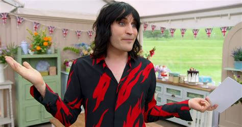 How Noel Fielding Became The Great British Bake Offs Unlikely Style