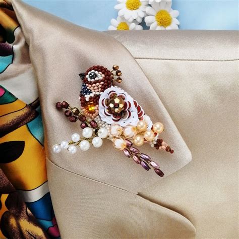 Шоколадна пташка брошка ручної роботи Lavt98 Лаврова Тетяна ручної