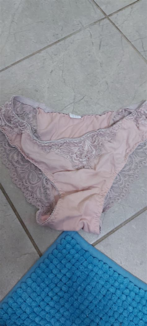 My Moms Panties🥵 Scrolller My Moms Panties🥵 Scrolller