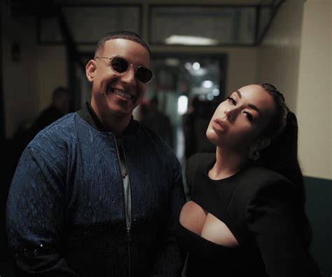 Fotos De Daddy Yankee Con Su Esposa E Hijos Desde Los Inicios De Su
