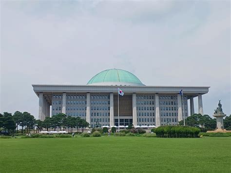 필수의료 정의·범위 고심…공공의대 설립 멈춤