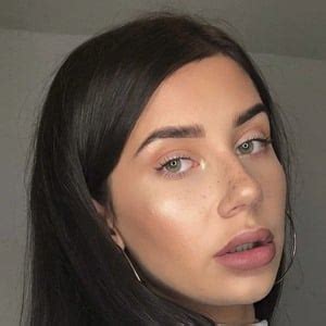 Summer Fox Age Family Bio Famous Birthdays