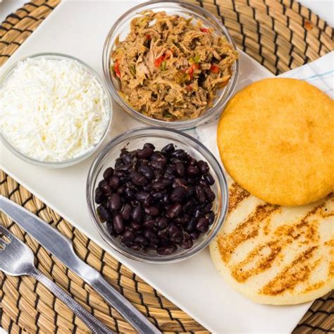 Venezuelan Style Arepas Mambo