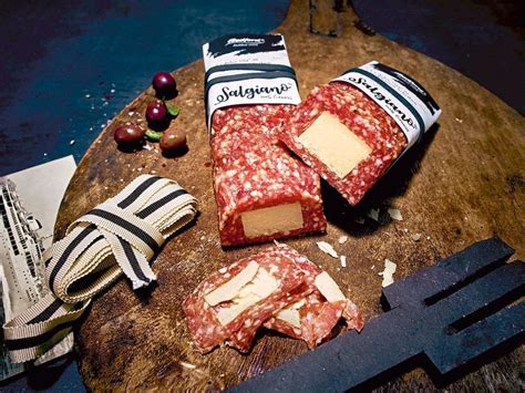 Salami umarmt Parmesan - Die Fleischerei