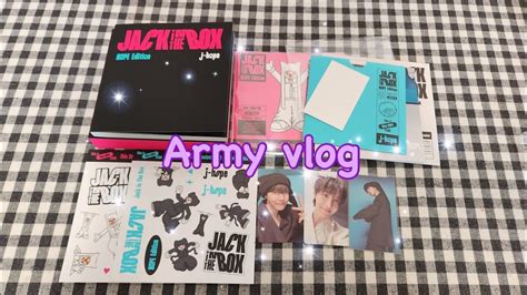 아미로그 호석 앨범 잭인더박스 언박싱• 사웨 럭드•태형이 보라고 올리는 아미로그💜jack In The Box Unboxing💜 Youtube