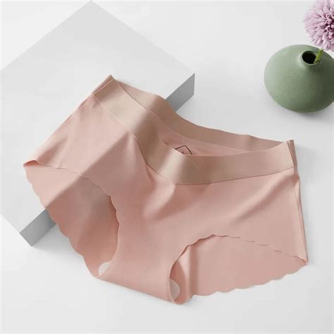 Lightweight Seamless Low Waist Panties Womens Underwear Sf1616