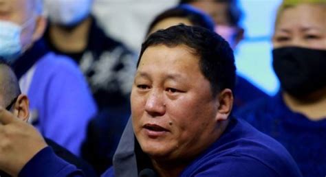 Хуульч Х Бат Ялалт БЗС аас 28 мянган ам долларын зээл авч АНУ д суралцжээ