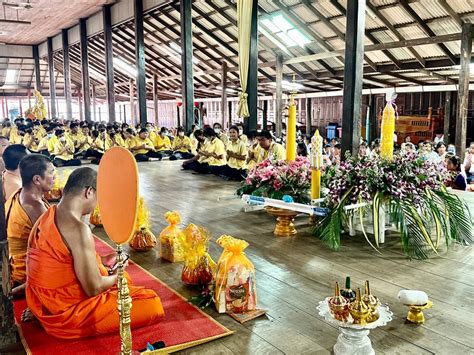 แห่เทียนพรรษาถวายวัดหลักสอง ศูนย์ข้อมูลสารสนเทศคณะสงฆ์ภาค ๑๔