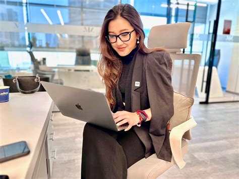 Gurued Nway Nway Yu Hlaing Ella