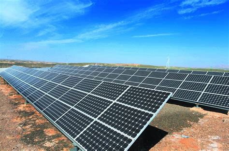 光伏太阳能 光伏太阳能 四川太阳能工程成都太阳能热水器太阳能发电空气能热水器四川空气能热水工程四川杰科太阳能公司欢迎你