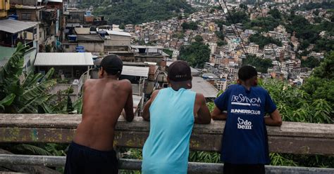 Opinion Brazils Favelas Offer Pandemic Lessons On Trust The New