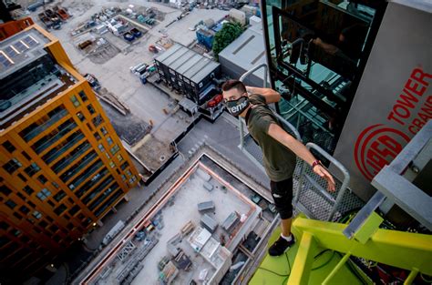Some Frankly Terrifying Photos Of People Free Climbing Fucking Massive Buildings In London