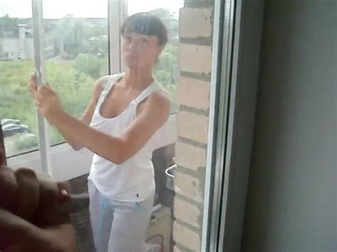 Запер сестру на балконе за то что увидел ее не на кухне — Видео от Зуб и Слово пацана ВКонтакте